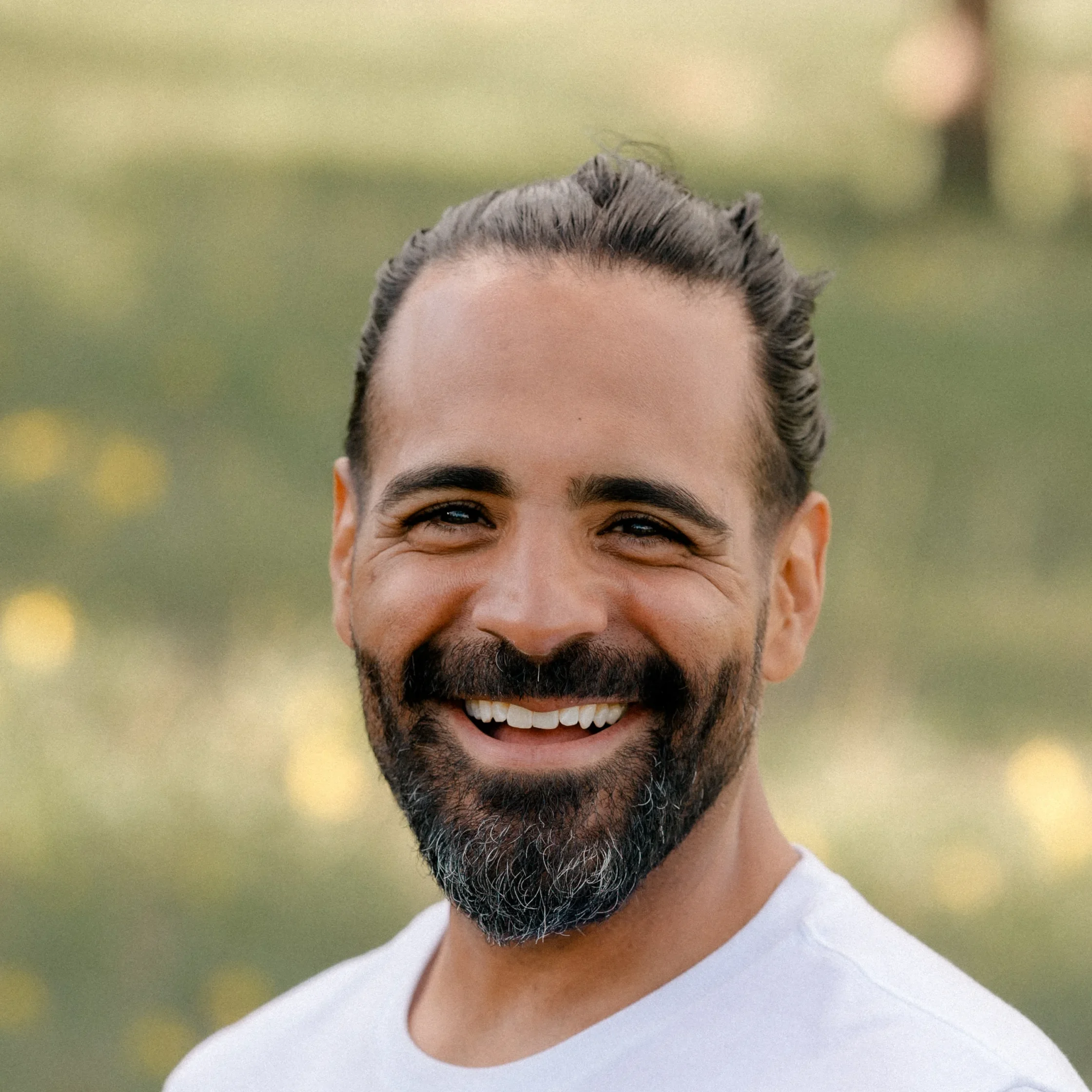 Jorge Flores - Global Works